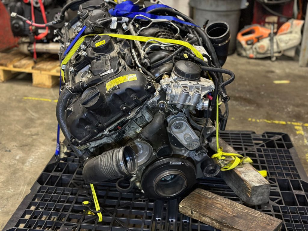 BMW S55B30A Engine | 3.0L Twin-Turbo for M3/M4 – Engine 4 Live